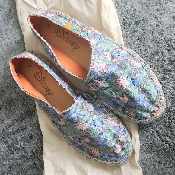 Disney | Shoes | Ubuntu X Disney Afridrilles Stitch Pattern Size 7 ...